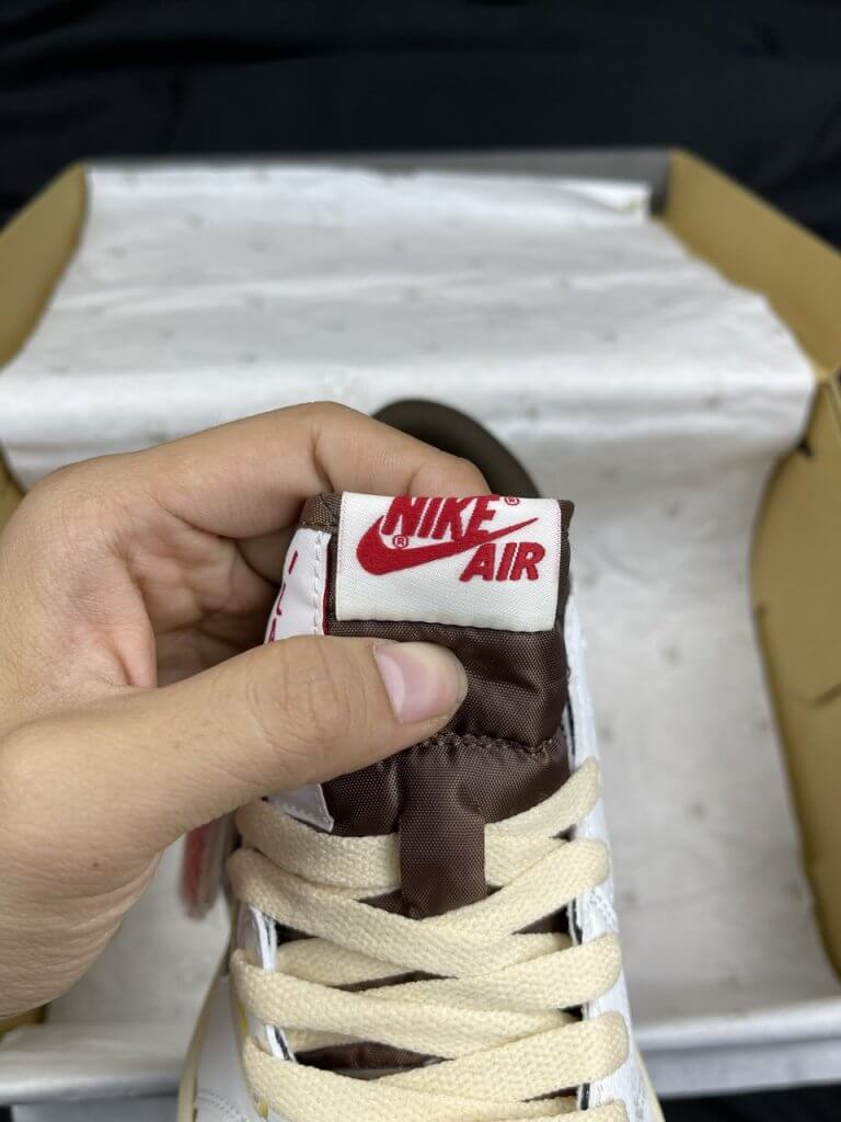 Giày Nike Air Jordan 1 Low Travis Scott Trắng Nâu