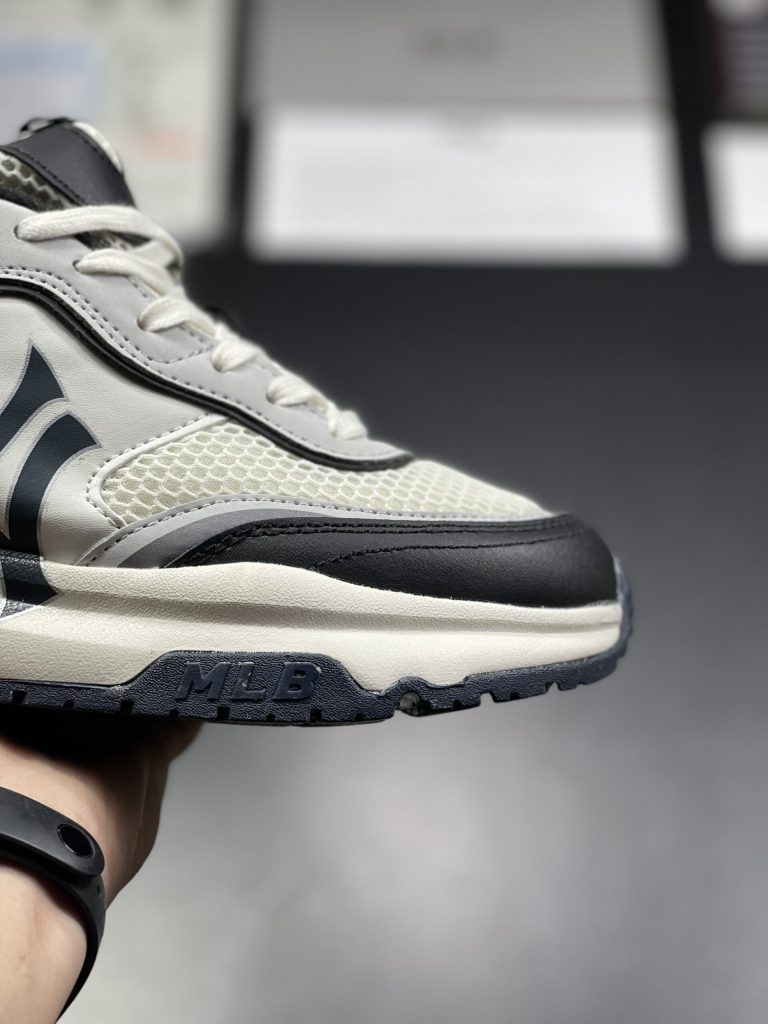 Giày MLB Chunky Runner New York Yankees Black - MLB Đen