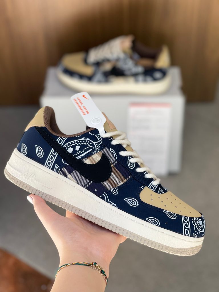 Giày Nike Air Force 1 Travis Scott Cactus Jack Nâu