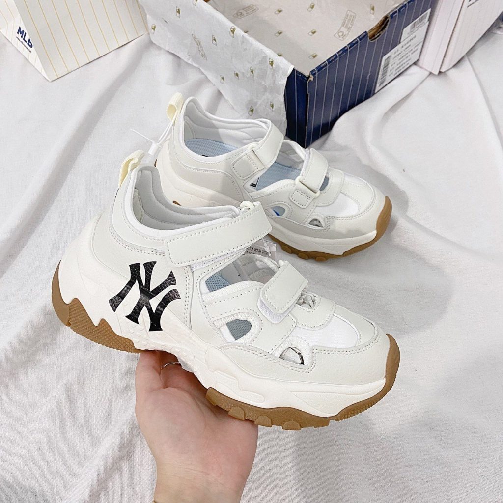 Giày MLB Big Ball Chunky Mask New York Yankees Cream