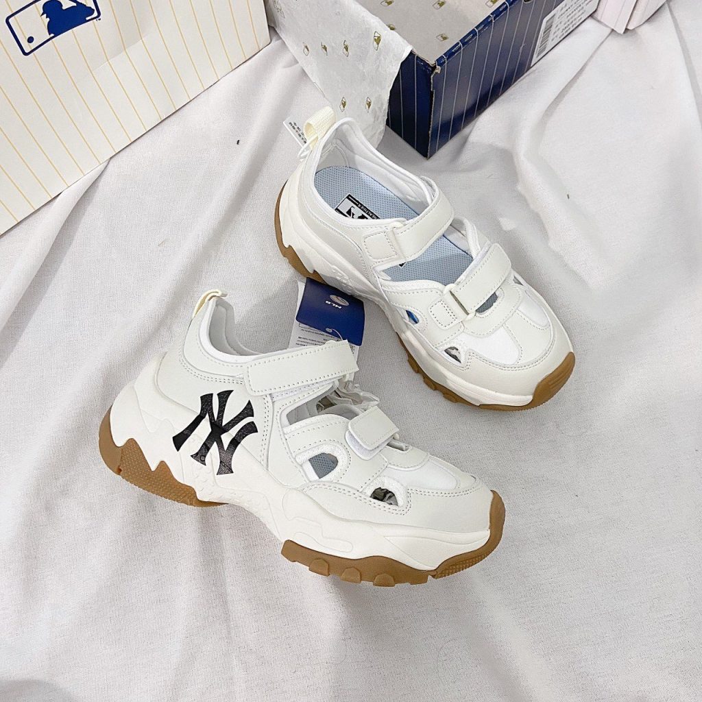 Giày MLB Big Ball Chunky Mask New York Yankees Cream