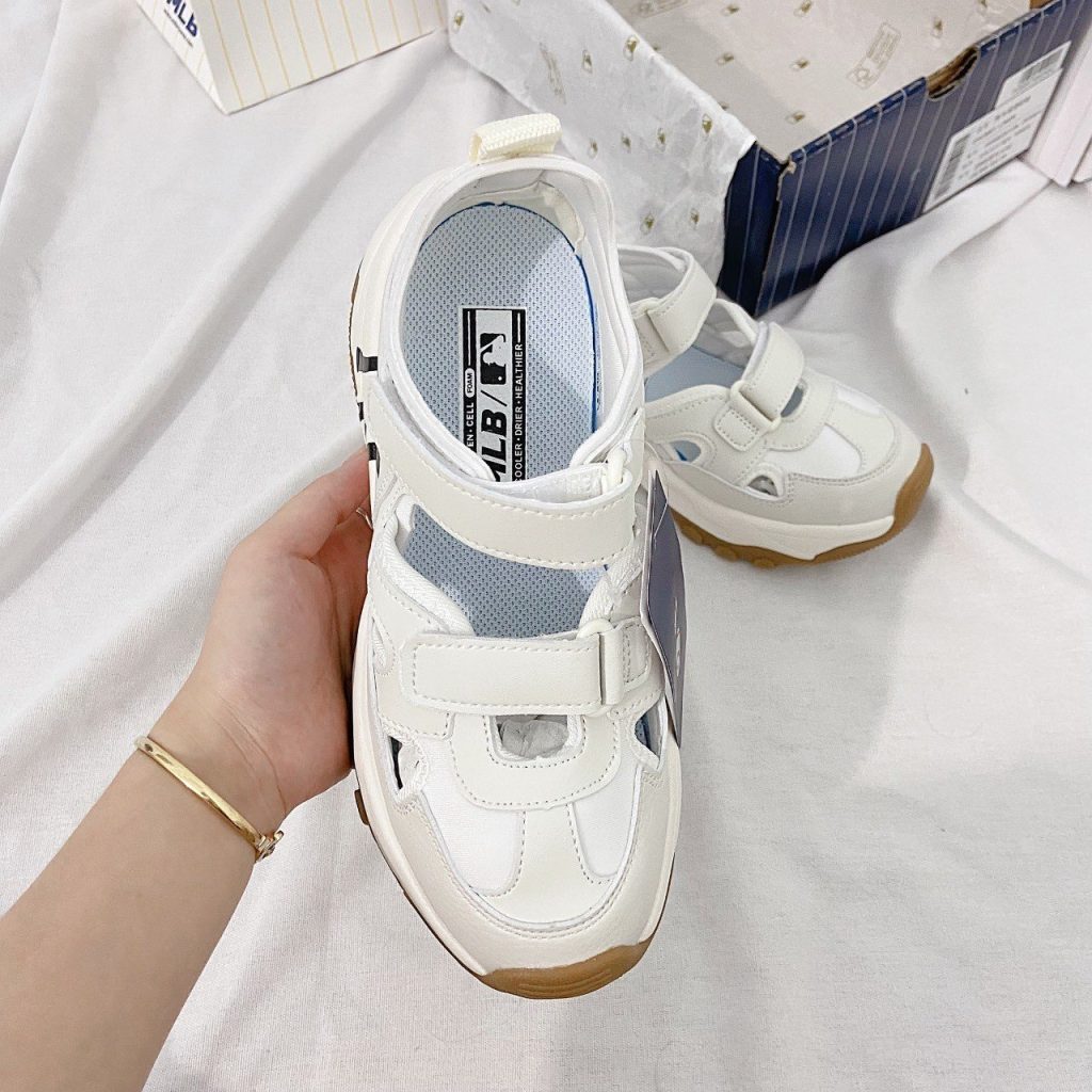 Giày MLB Big Ball Chunky Mask New York Yankees Cream