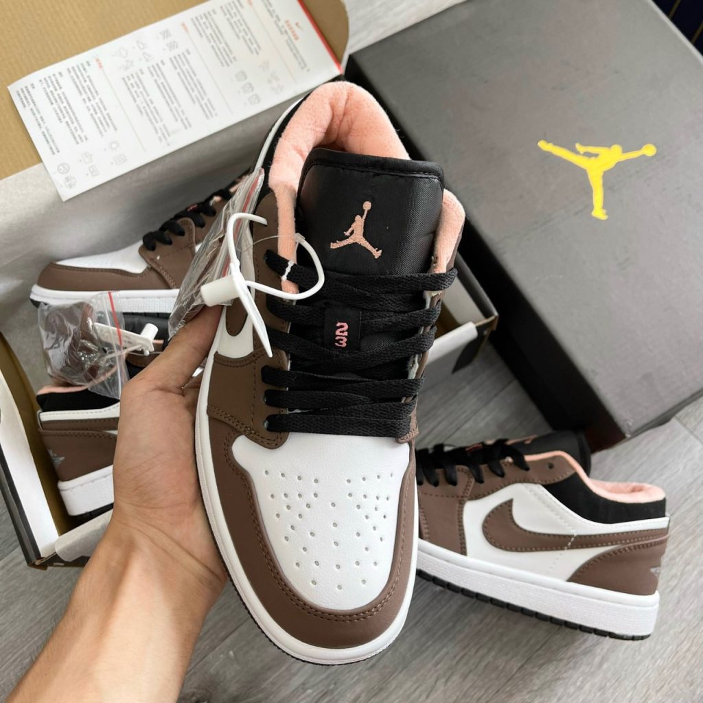 Giày Nike Air Jordan 1 Low SE GS Light Chocolate DM0589-200