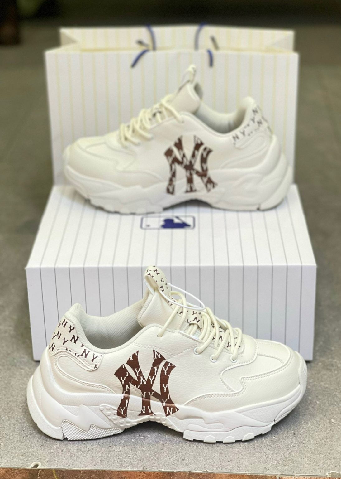 Giày MLB BigBall Chunky Classic Monogram NY Brown